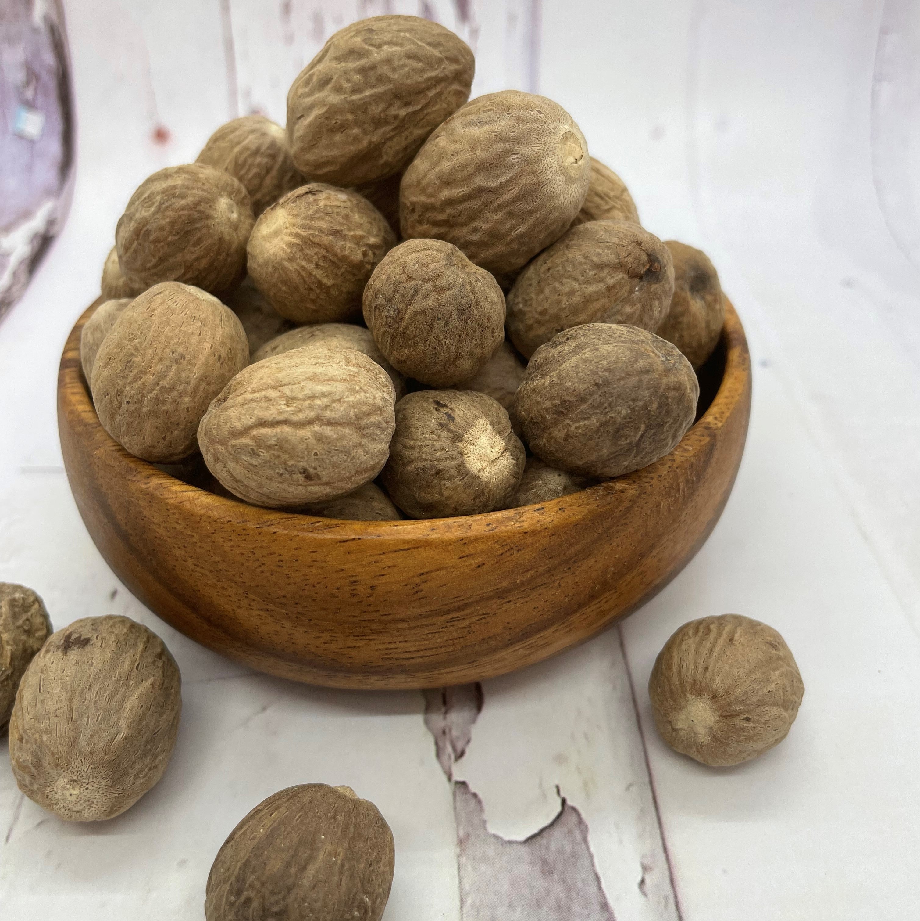 Whole Nutmeg – Tradewinds Spice Company of Hawaii